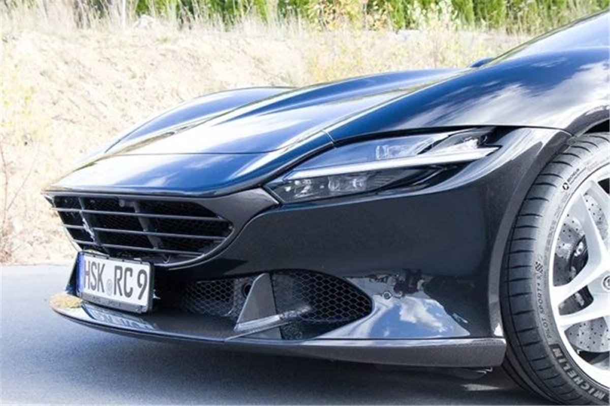 Capristo Ferrari Roma complete carbon front bumper