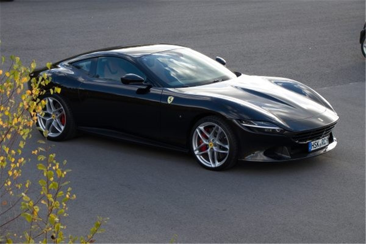 Capristo Ferrari Roma complete carbon front bumper